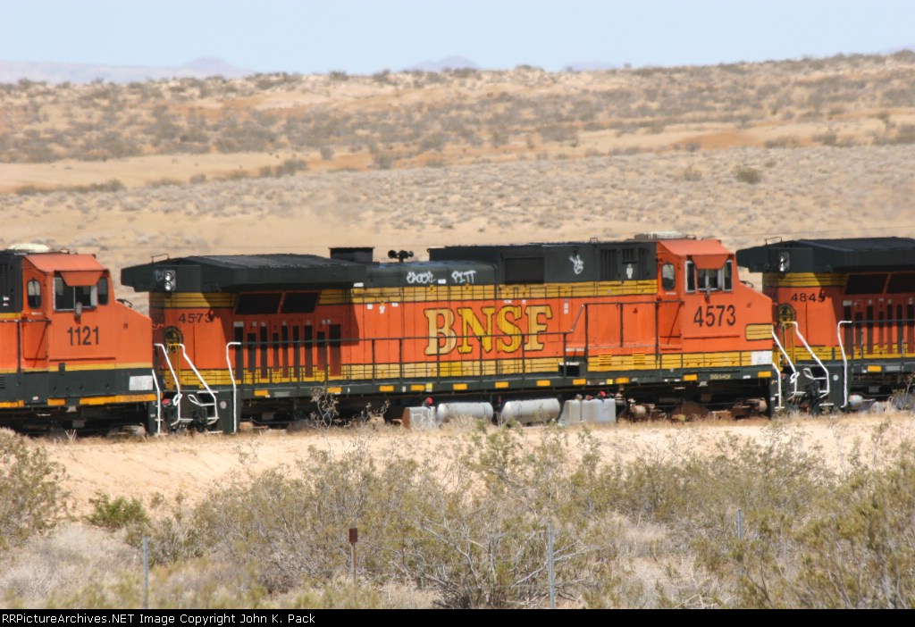 BNSF 4573